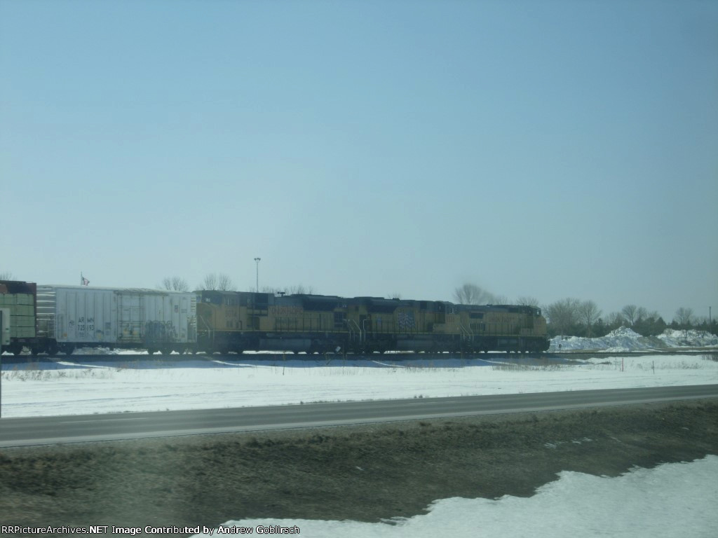 UP 9558, 8538 + 8074 Moving Along